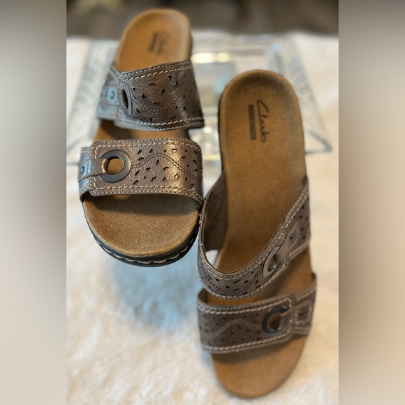 Clarks | Shoes | Clarks Collection Sandals Size 95 | Poshmark